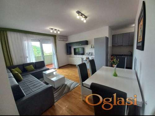 PRODAJA Stan 3.0: NOVI SAD-Novi Sad-Centar, Jevrejska, 67.00m2, 188000 eur