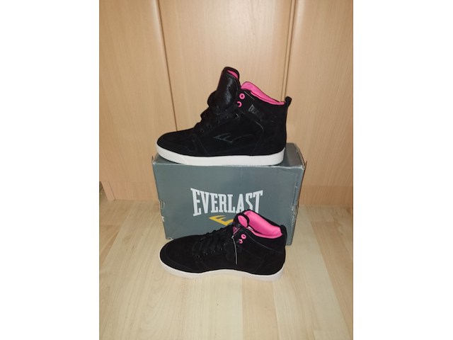 Nove Everlast patike