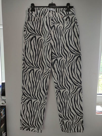 Zara zebra pantalone, novo