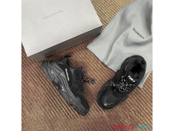 Balenciaga Triple S Black patike