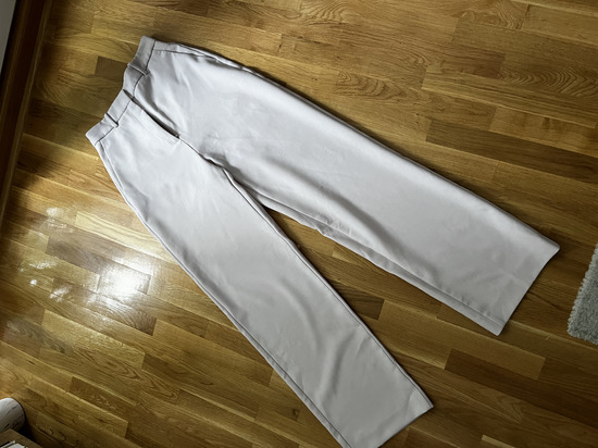 Zara pantalone