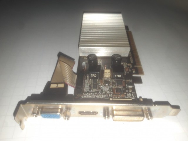NVIDIA GF 8400 GS 1G DDR3