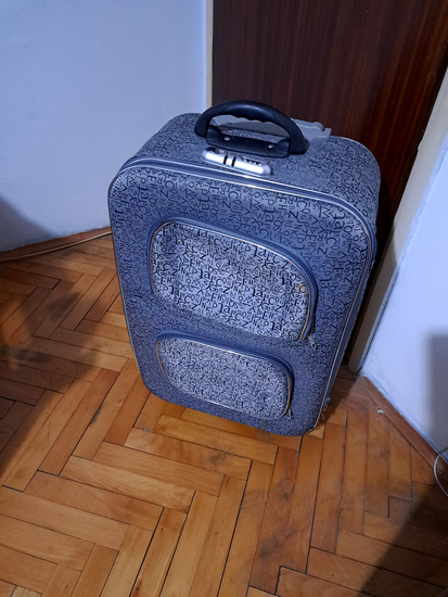 Srednji kofer