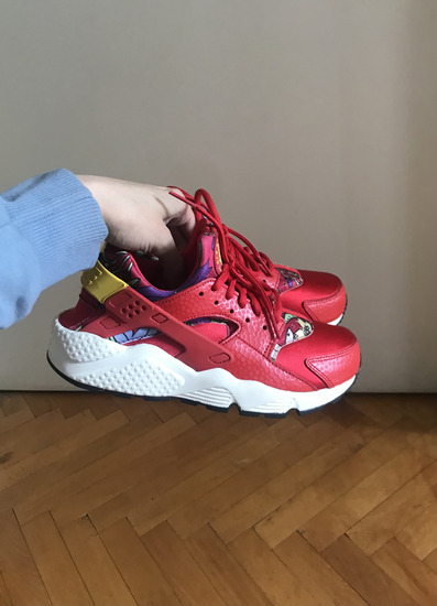 Nike air huarache ‘aloha’