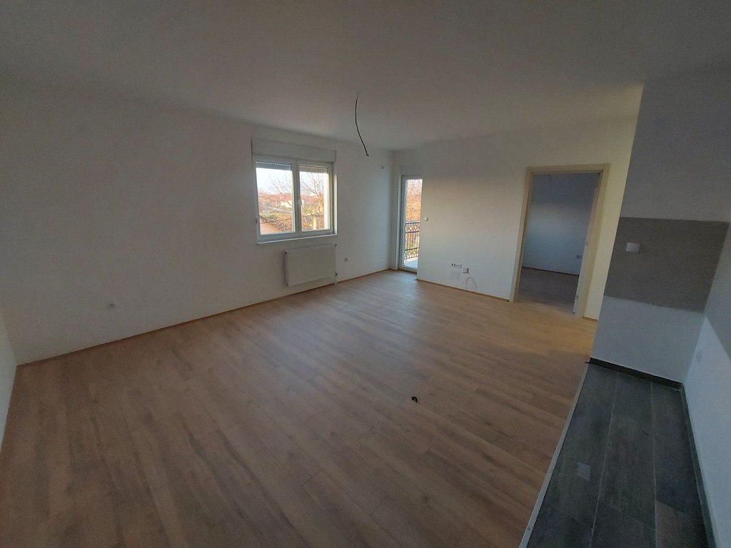 Hitna prodaja Branka Ćopića 42m2 062 792 583