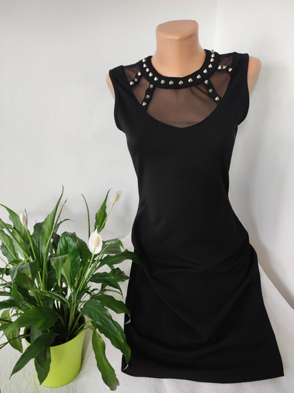 Crna haljina sa bodljama vel M