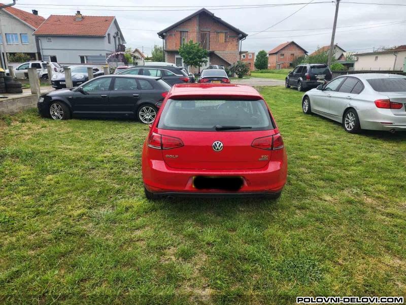 Volkswagen Golf 7 Polica U Gepeku Enterijer