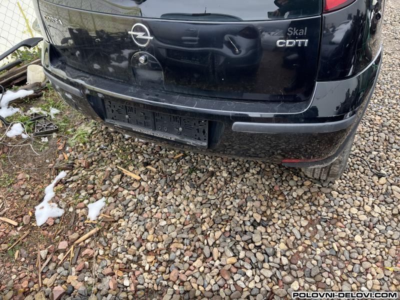 Opel Corsa C Zadnji Branik Karoserija