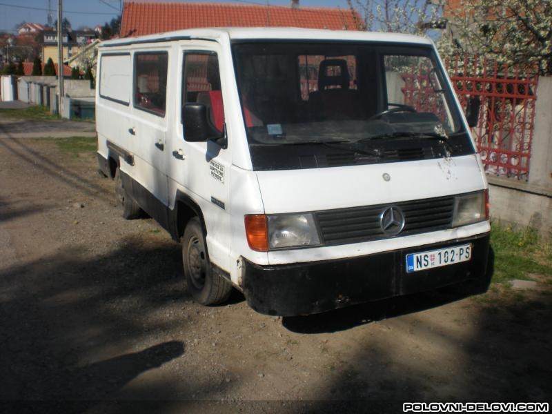 Mercedes MB 100 Kompletan Auto U Delovima