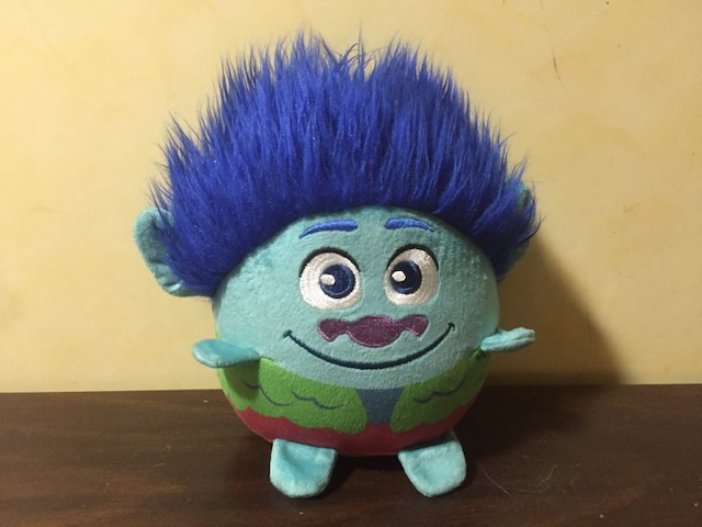 Trolls - plisana