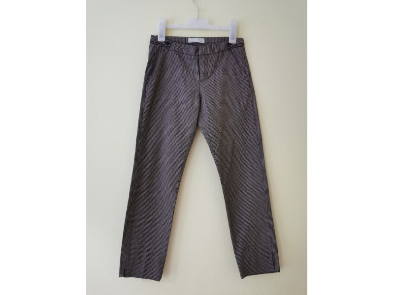 Pantalone Zara 12-13 godina kao nove