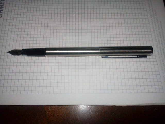 Naliv pero