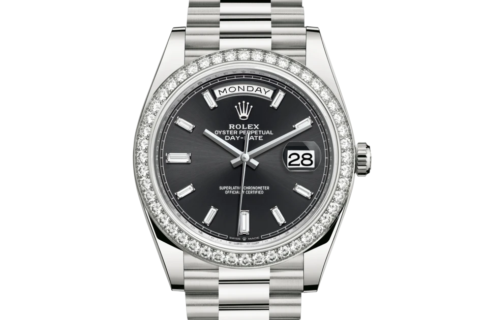 Rolex
DAY-DATE 40
Oyster, 40 mm, white gold and diamonds
M228349RBR-0003