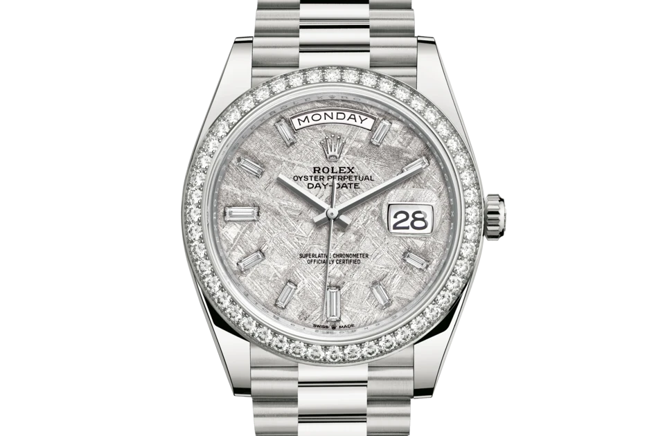 Rolex
DAY-DATE 40
Oyster, 40 mm, white gold and diamonds
M228349RBR-0040