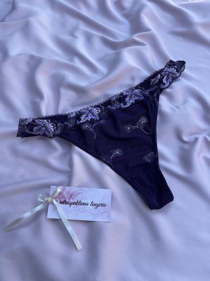 Purple embroidery lingerie
