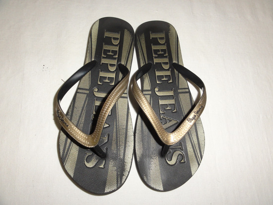 **PEPE JEANS br.38**