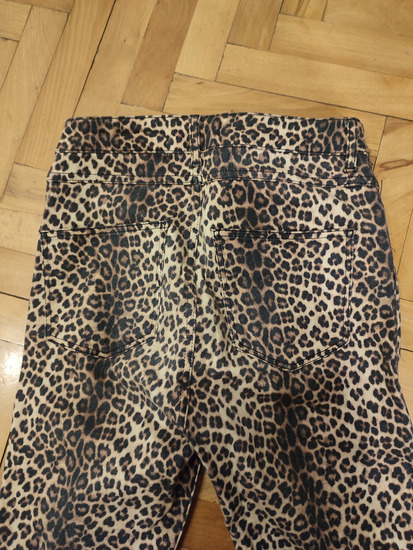 Tigraste pantalone/farmerice