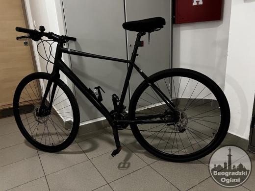 Polar Shadov bike XL - nekoriscen + dodatna oprema