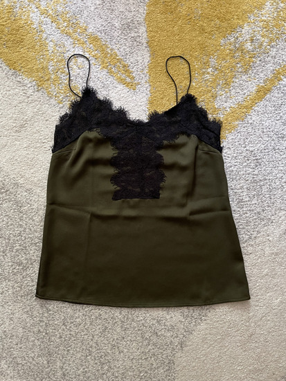 Stradivarius bluza na bretele