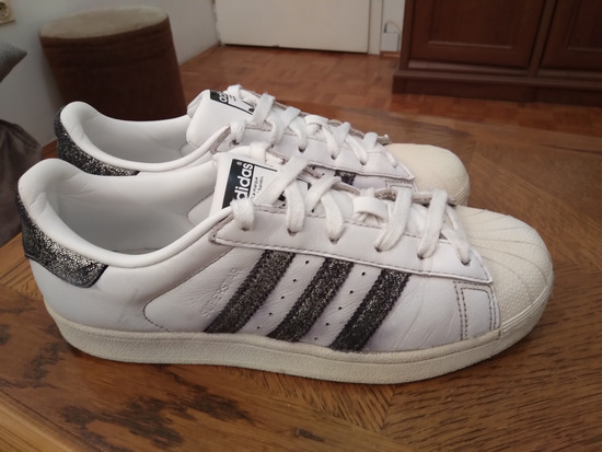 Ženske patike Adidas SUPERSTAR W