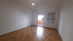 Prodajem Stan-Apartman, Cvetkova Pijaca, Zvezdara, Beograd, €165.000