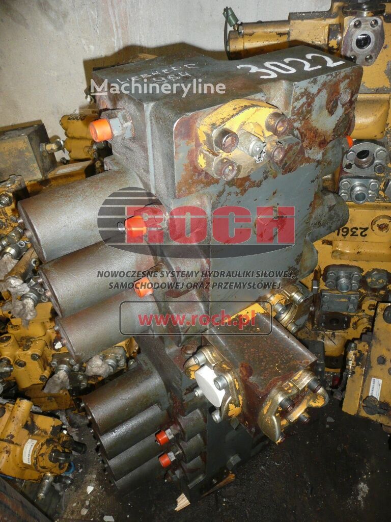 MANNESMANN REXROTH M8-1022-00 590191/3 - 7 SEKCYJNY hidraulični razvodnik za bagera