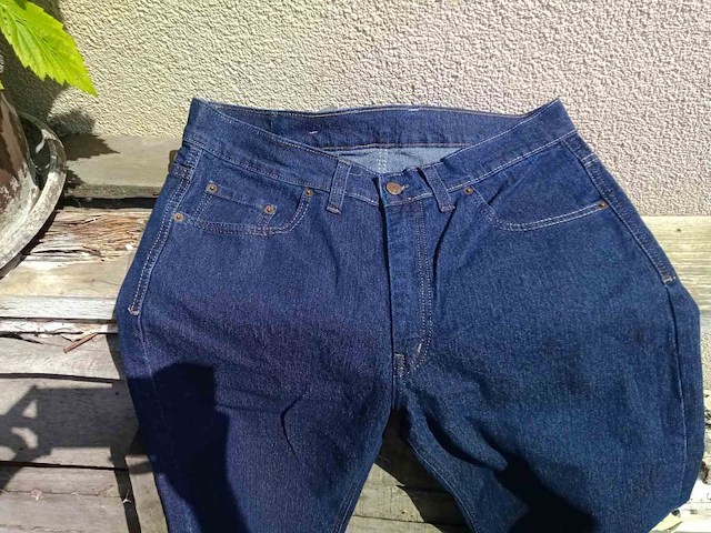 NOVO elastin farmerke 36 TNT jeans