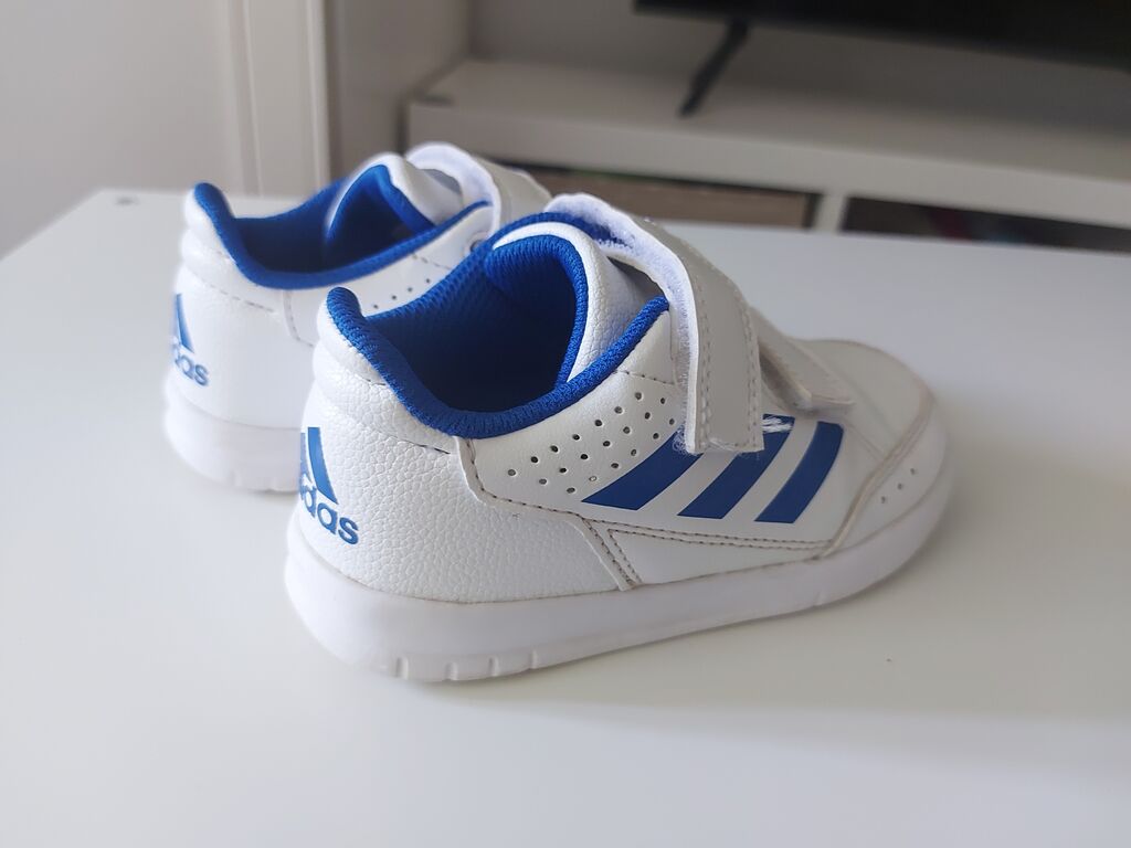 Adidas, Veličina - 26