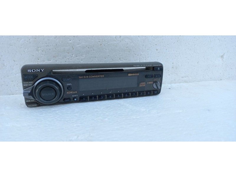 LIMITIRAN CENA: Autoradio Sony CDX-4270R prednji panel