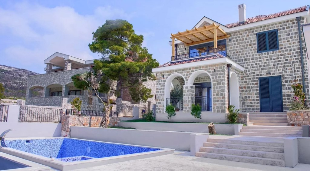 Vila u mediteranskom stilu u blizini jedne od najboljih plaža