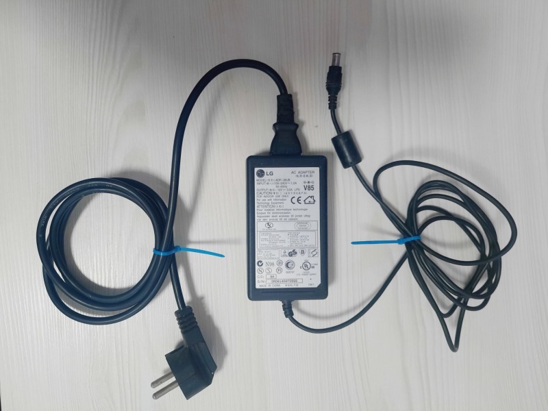 LG adapter 12V 3A
