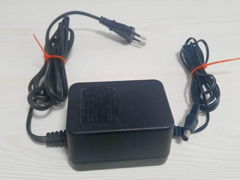 AC ADAPTOR 12V