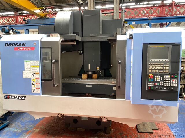 Veliki VMC
DOOSAN DNM 500 ii