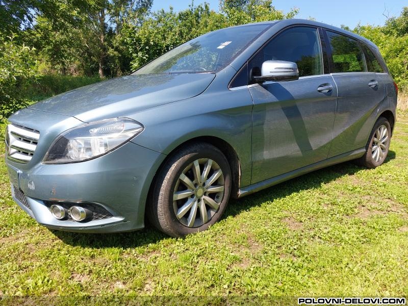 Mercedes B 180 CDI W246 Kompletan Auto U Delovima