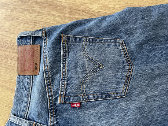 Levis farmerice