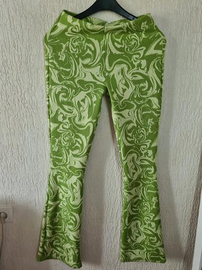 Zara pantalone NOVO