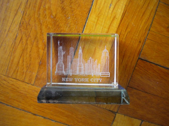 NEW YORK, laserski graviran kristalni suvenir (1)