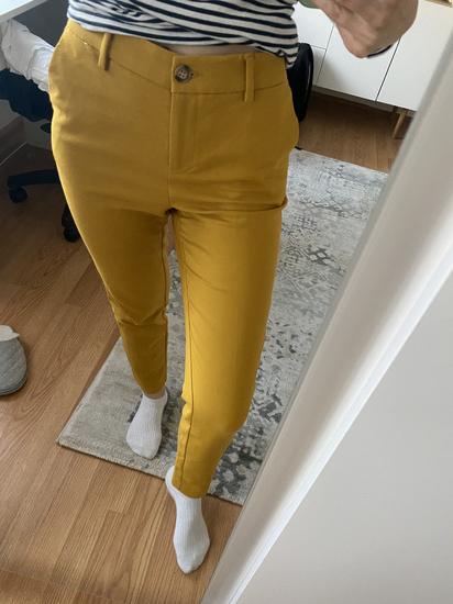 Oker zute poslovne pantalone