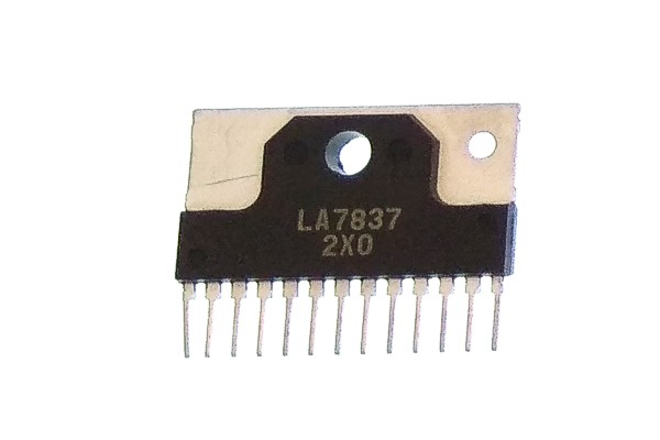 LA7837