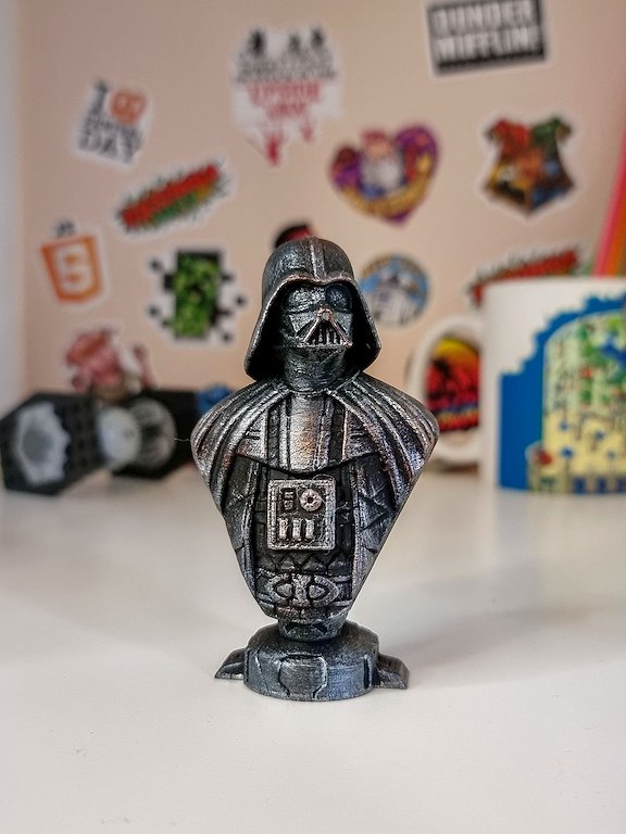 DARTH VADER STATUA