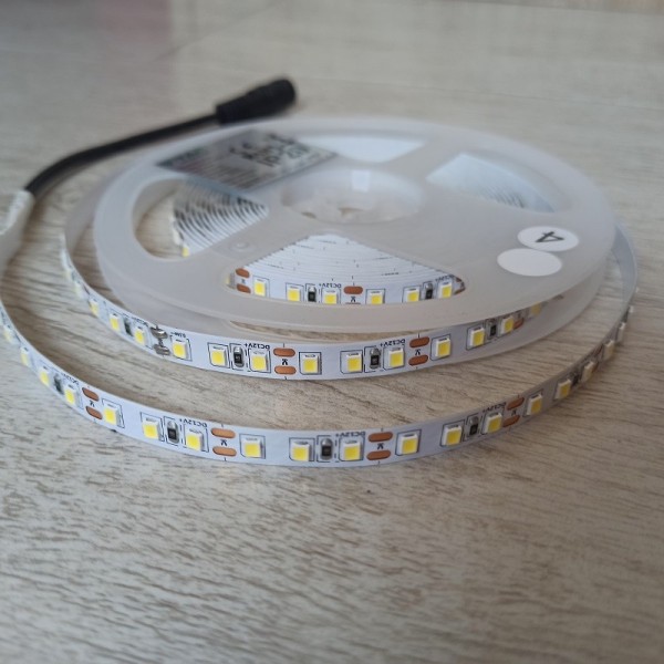 Led traka 5m 2835 120d IP20 4000K V-TAC