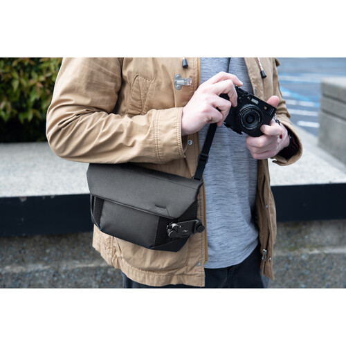 Peak Design Field Pouch v2 – Black