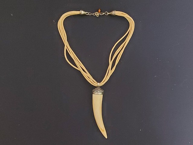Ogrlica unisex  –  privezak rog  (pravi kost)