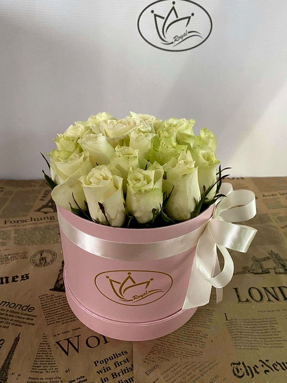 Box of flowers sa ružom 538