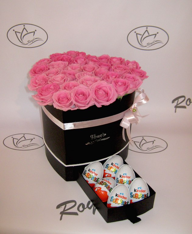 Box of flowers srce sa ružom i kinder jajima 387