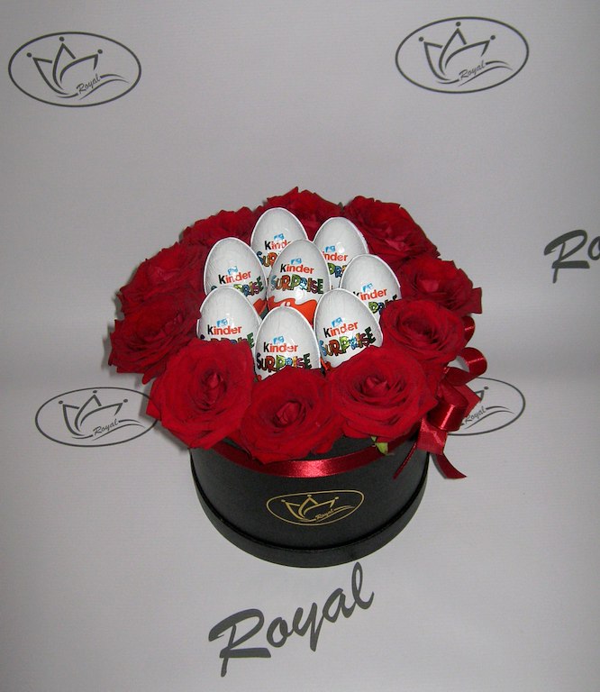 Box of flowers sa crvenim ružama i kinder jajima 361