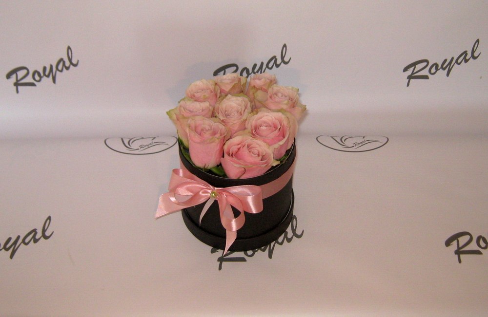 Box of flowers sa roze ružom 354