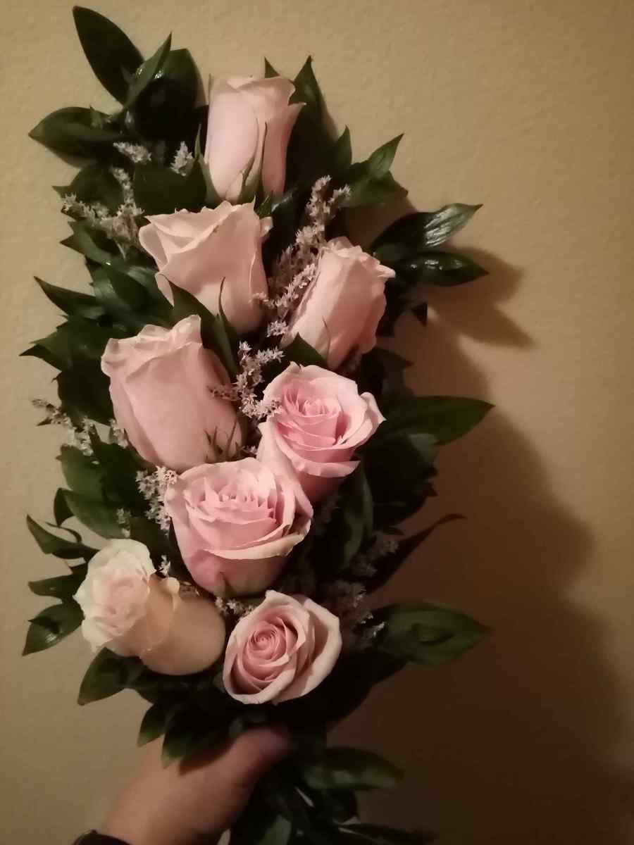 Buket za krst sa roze ružama 114