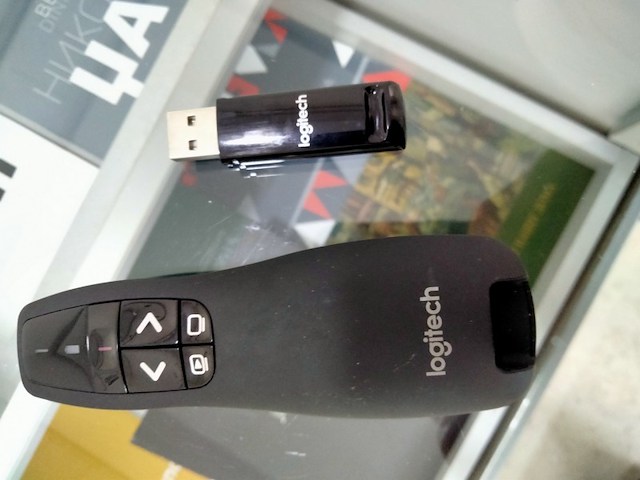 Prezenter Logitech R-R0008