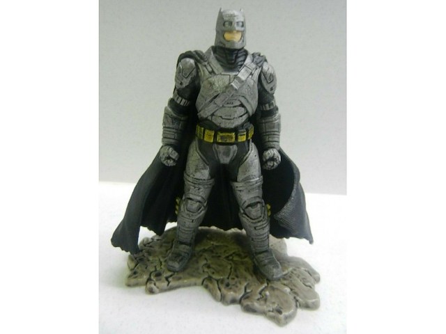 Armored Batman (Batman v Superman) 10 cm DC Comics